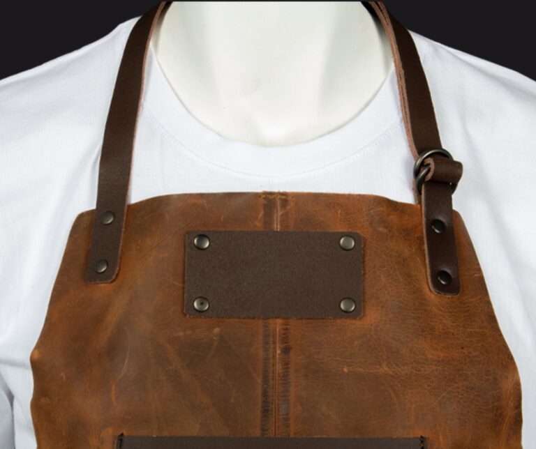 Pechera De Cuero con Accesorios Deluxer - Entre parrilleros